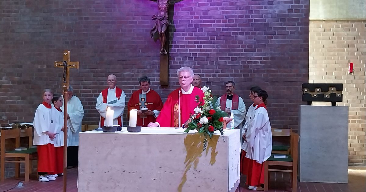 Pfarrer Kroschweski: Abschied und Jubiläum zu Pfingsten | LokalDirekt