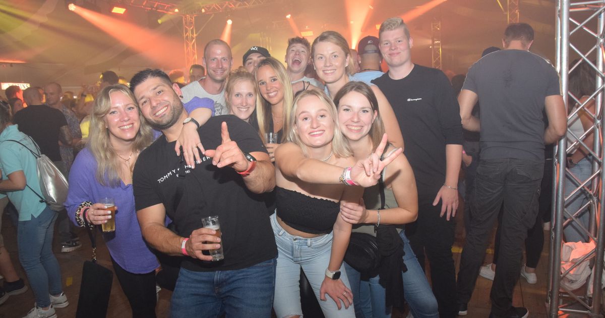 Q-Stall-Party: 1100 Besucher feiern im Schützenzelt | LokalDirekt