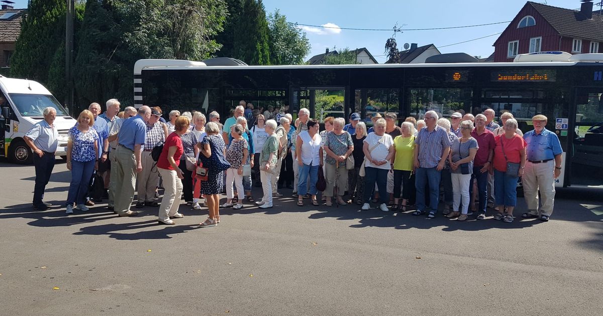 Mit zwei Bussen zum Kaffeetrinken | LokalDirekt