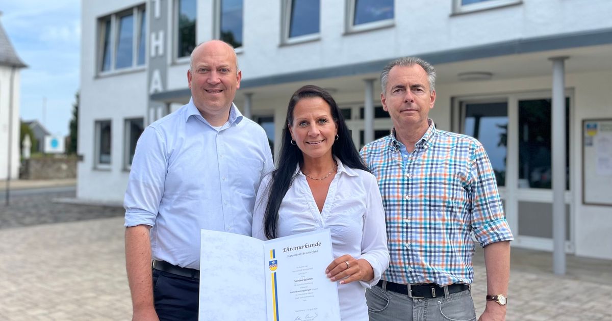 „Miss 100 Prozent“: Kämmerin Sandra Schüler feiert 25-jähriges ...