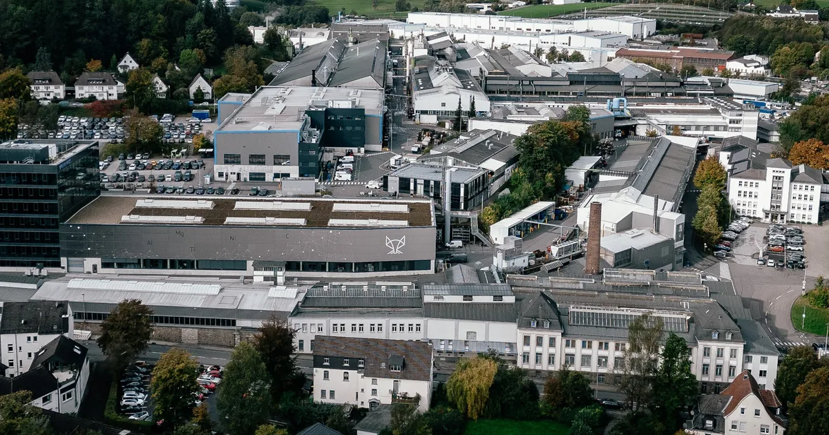 Explosion eines Gieß-Ofens bei Otto Fuchs ohne Personenschaden ...